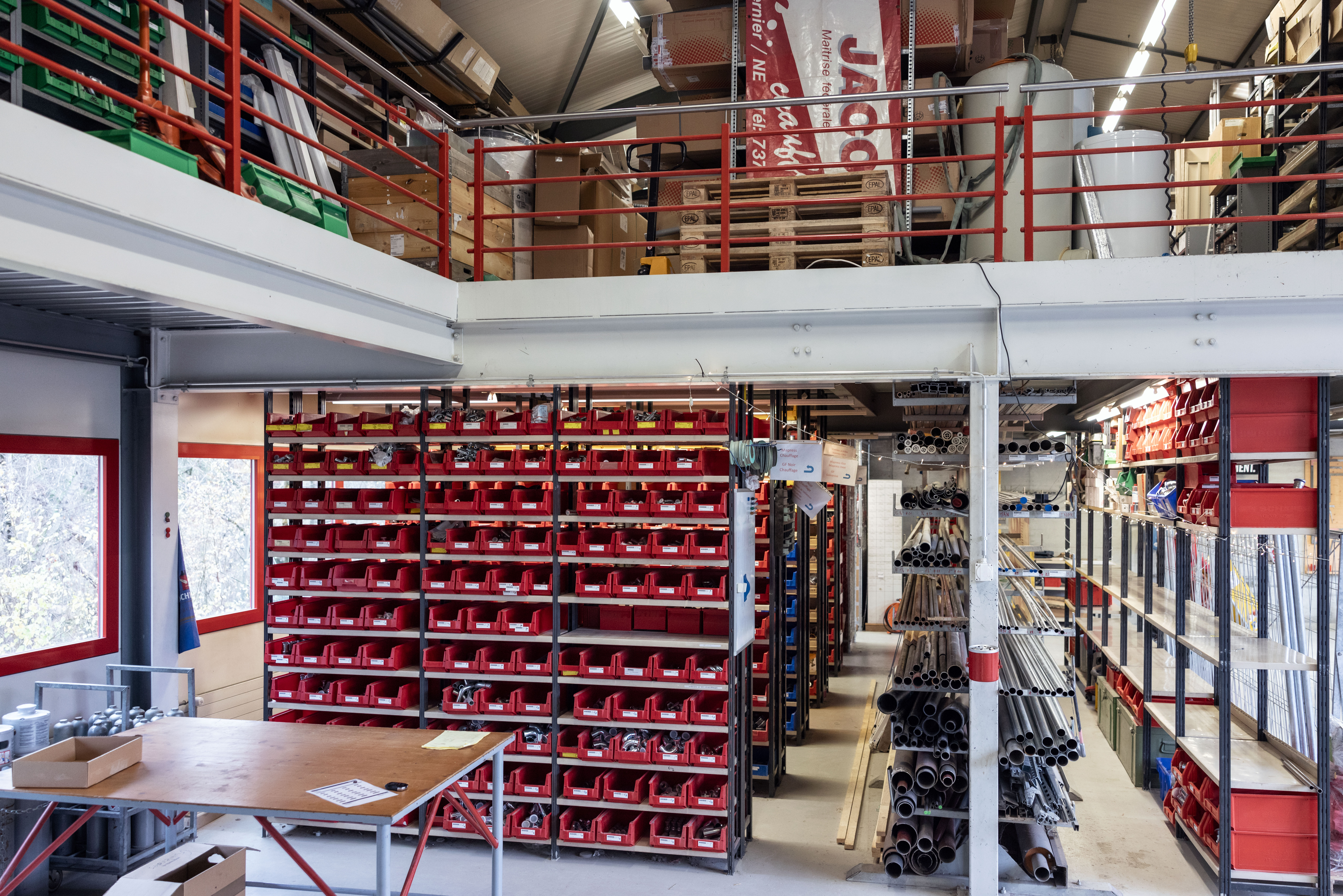 Gestion des stocks par bws®code chez Jacot Chauffage - Groupe Debrunner ...